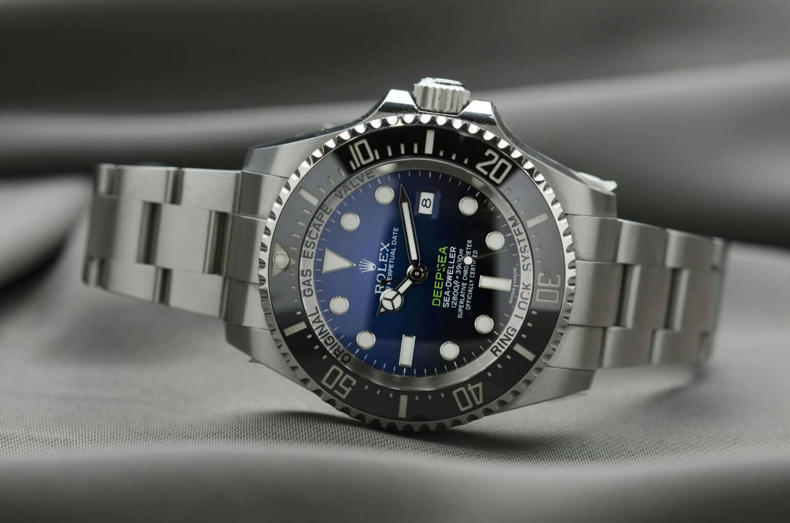 How To Wind a Rolex Watch | Rolex Owner's Guide | Rolex Dealers